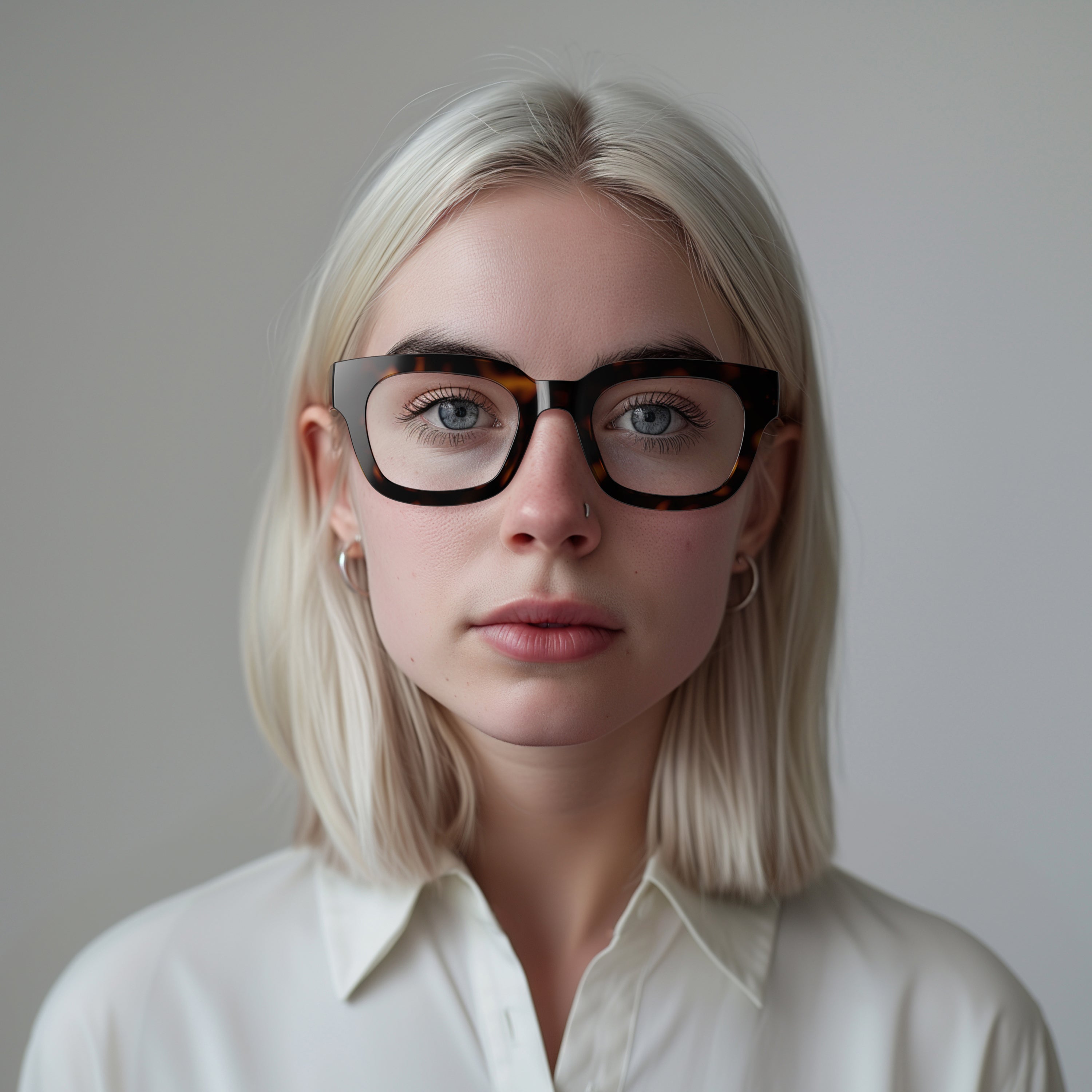The rise of oversized frames: why bold reading glasses are in style ...